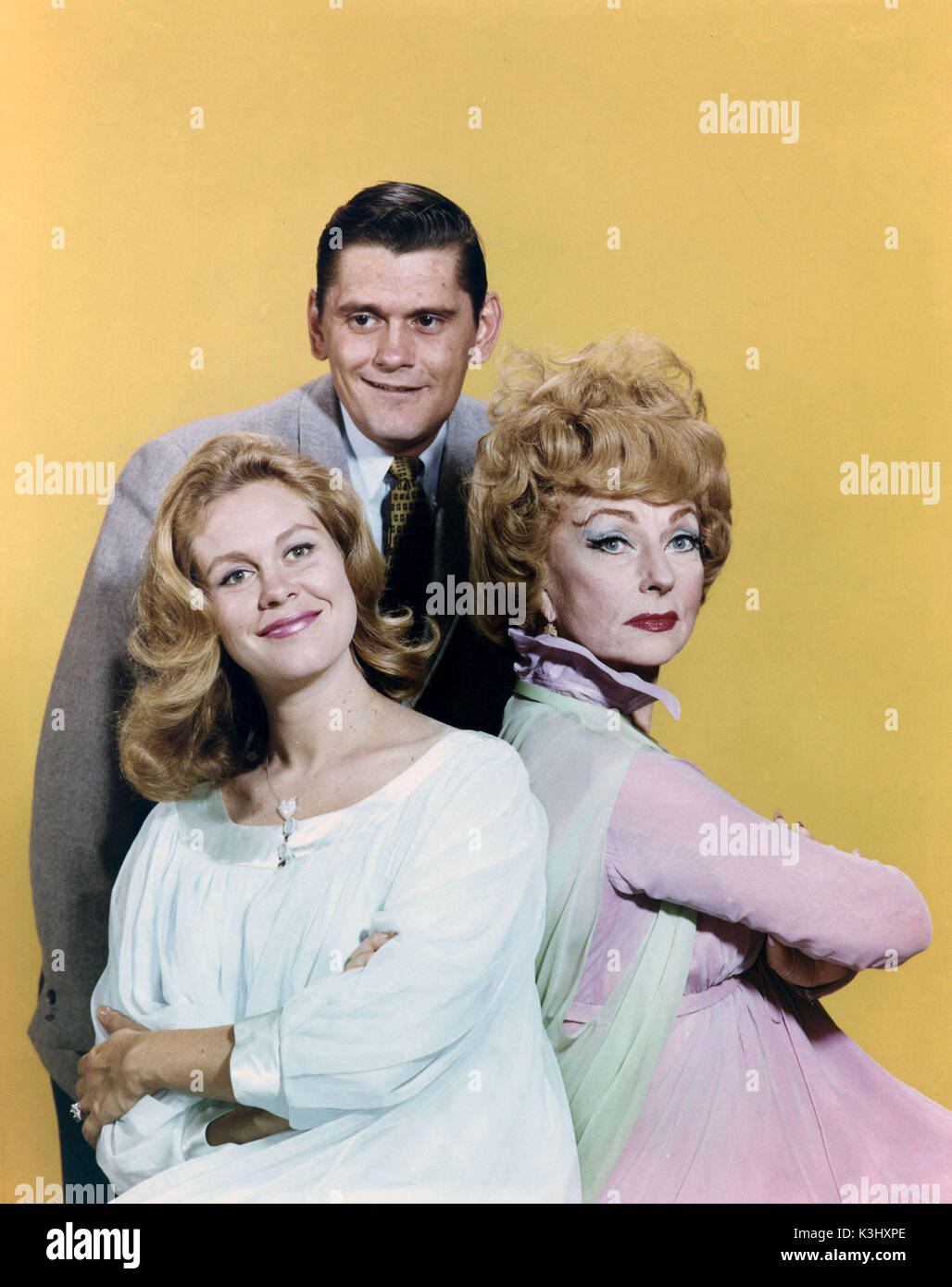 BEWITCHED DICK YORK, ELIZABETH MONTGOMERY, AGNES MOOREHEAD Stock Photo ...