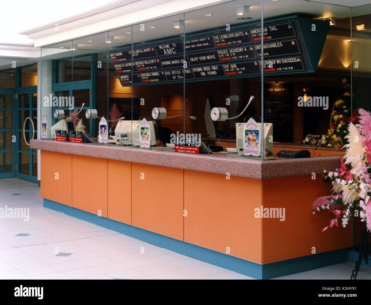 Cinema foyer hi-res stock photography and images - Alamy