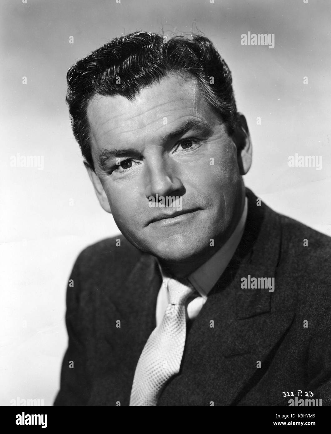KENNETH MORE British Actor Circa 1958 Stock Photo - Alamy