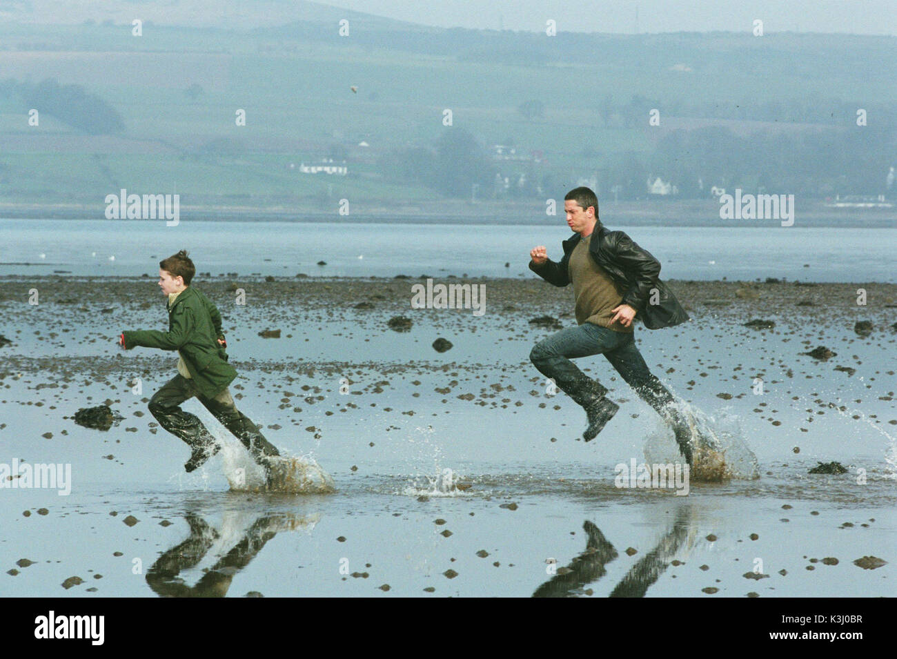 Dear Frankie Frankie and The Stranger (Gerard Butler). DEAR FRANKIE ...