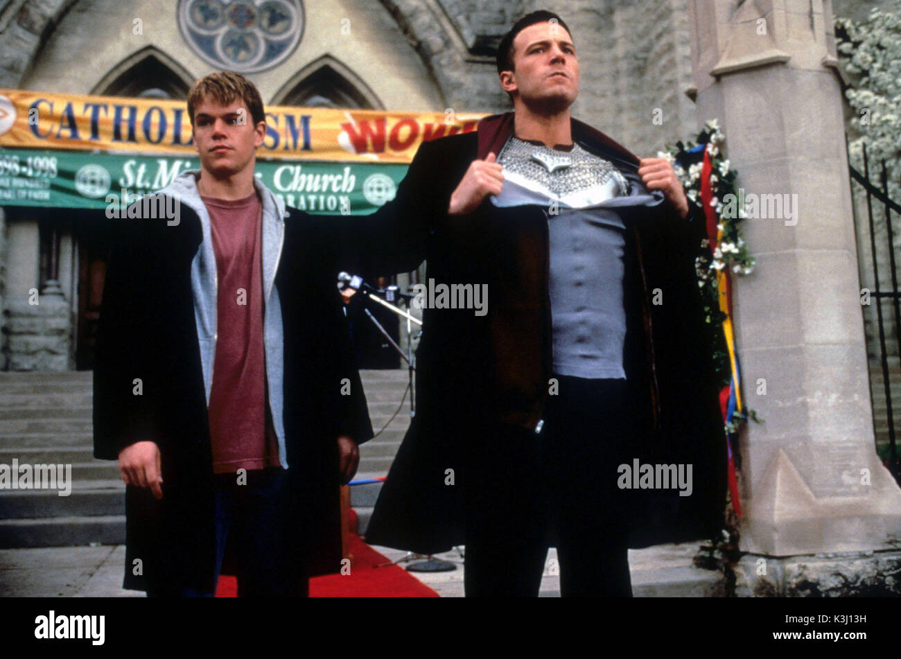 DOGMA MATT DAMON as Loki, BEN AFFLECK as Bartleby Date: 1999 Stock ...