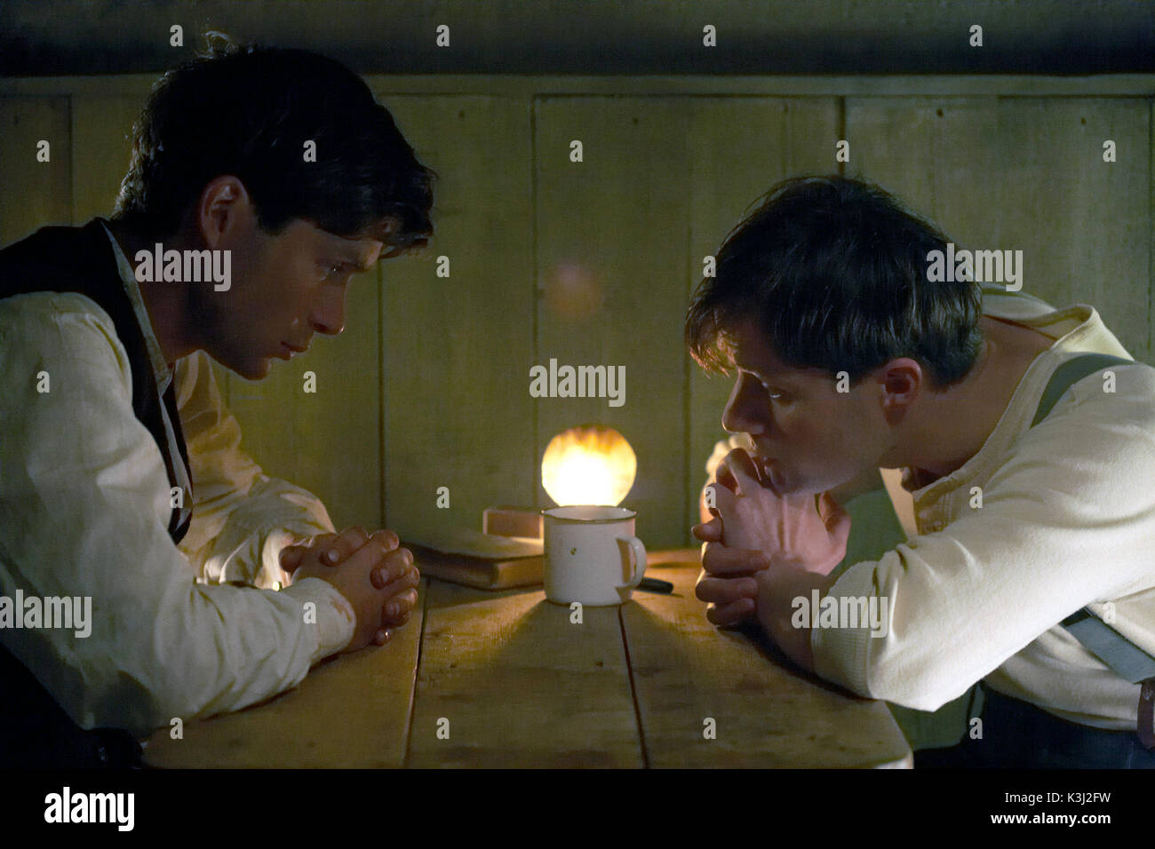 THE WIND THAT SHAKES THE BARLEY CILLIAN MURPHY, PADRAIC DELANEY Unit ...