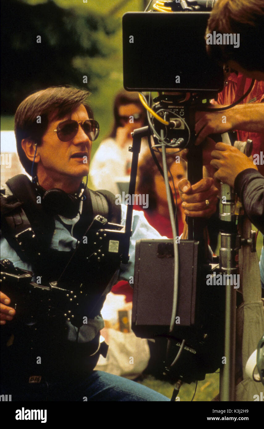 BIRD ON A WIRE Director JOHN BADHAM Date: 1990 Stock Photo - Alamy