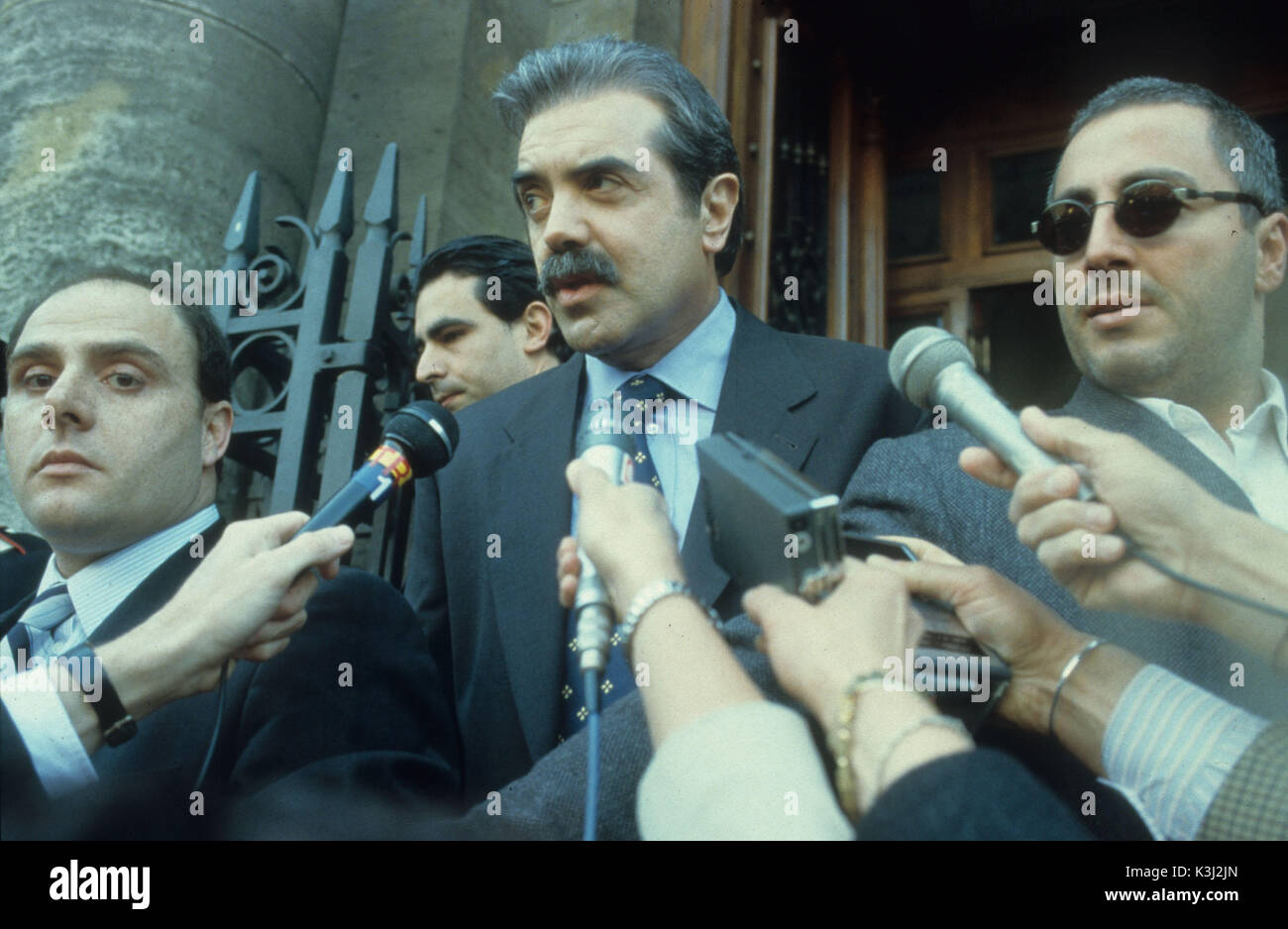 EXCELLENT CADAVERS aka FALCONE CHAZZ PALMINTERI Date: 1999 Stock Photo ...