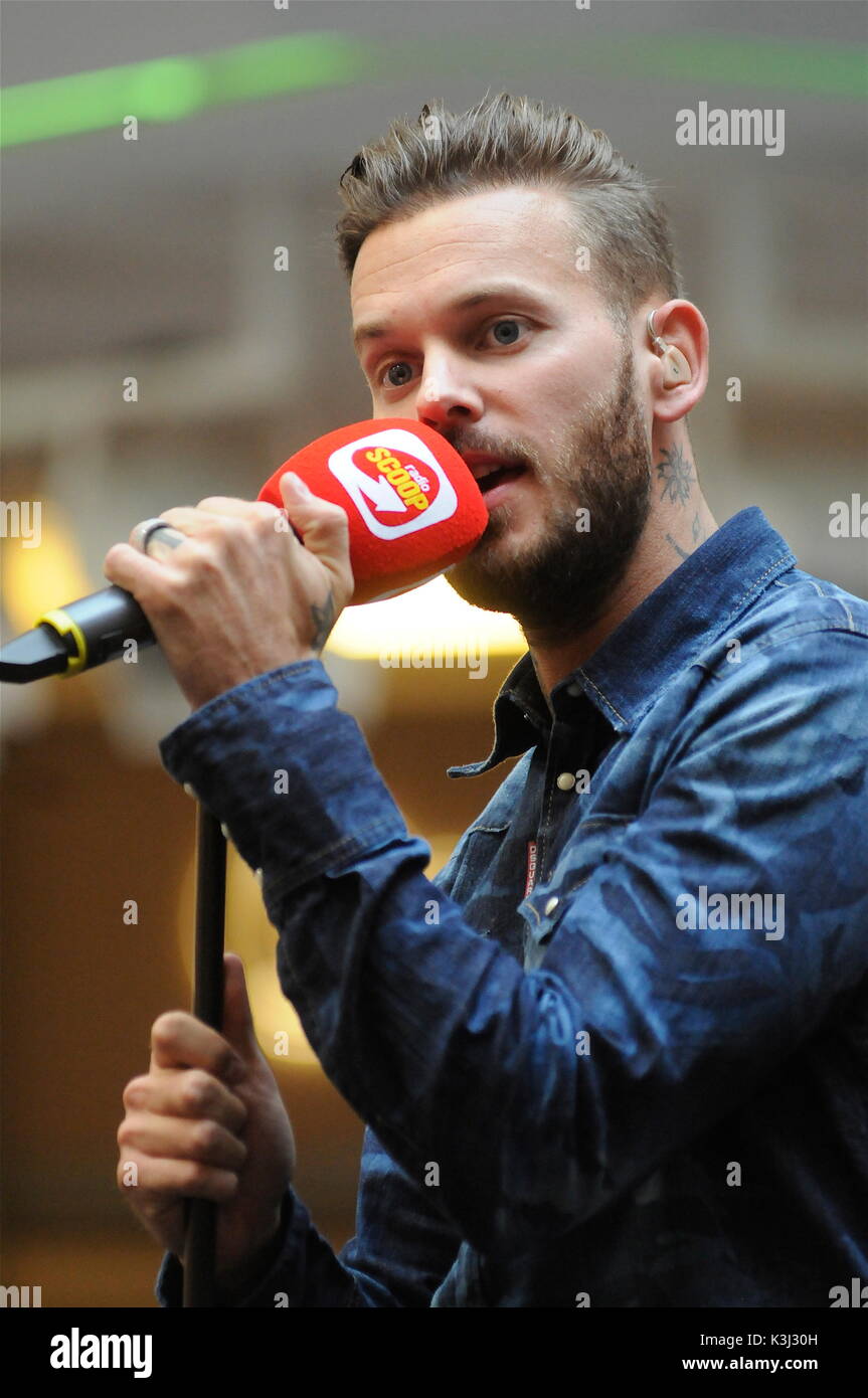 Male French Singer High Resolution Stock Photography and Images - Alamy