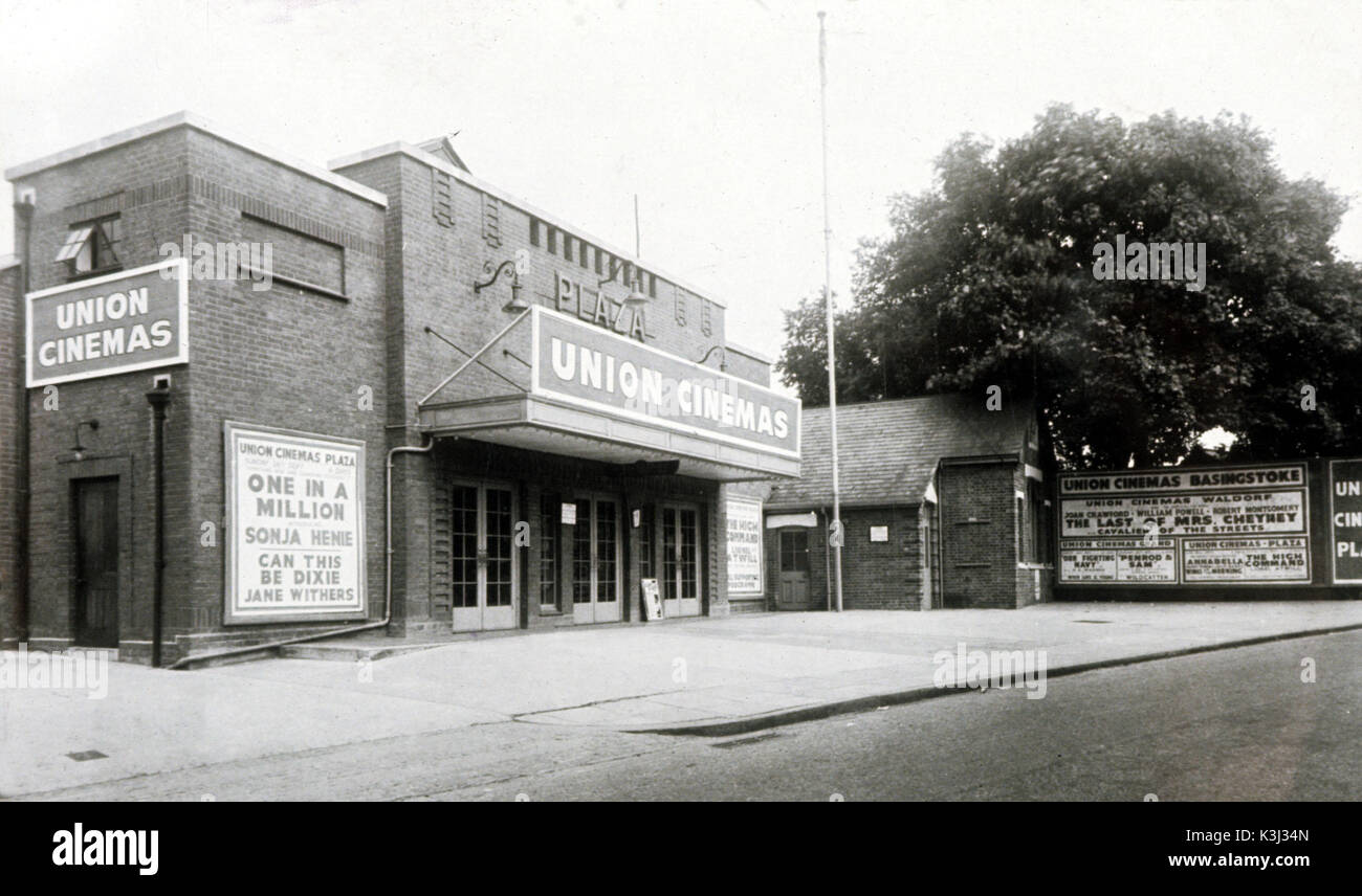PLAZA CINEMA, BASINGSTOKE A theatre of the Union Cinemas circuit Stock ...