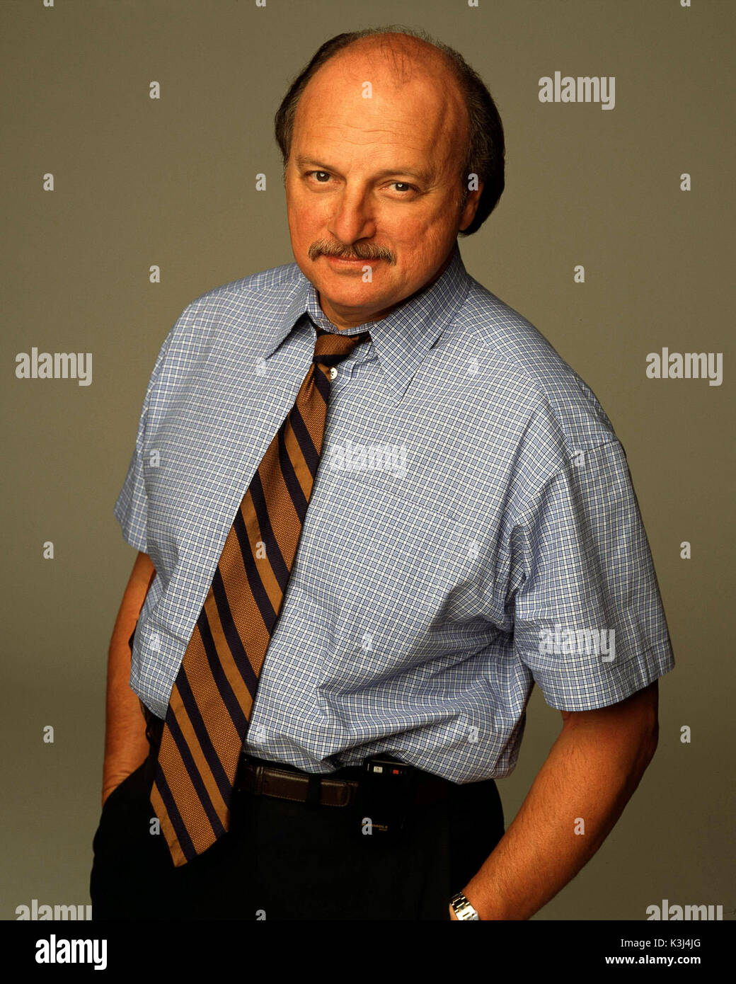 NYPD BLUE NYPD BLUE DENNIS FRANZ as Det. Andy Sipowicz Stock Photo - Alamy