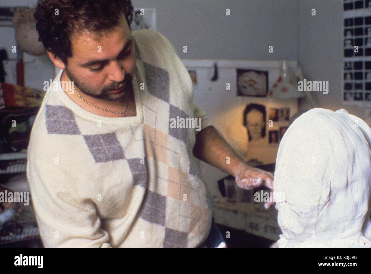 HELLRAISER ANDY ROBINSON in makeup 7 of 8 Date: 1987 Stock Photo - Alamy
