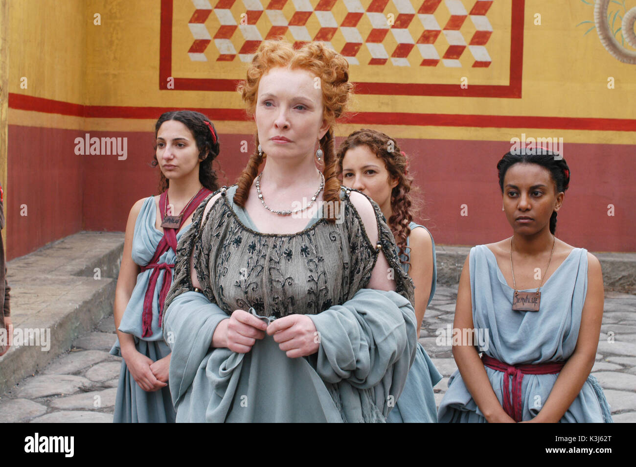 ROME LINDSAY DUNCAN as Servilia of the Junii Stock Photo - Alamy