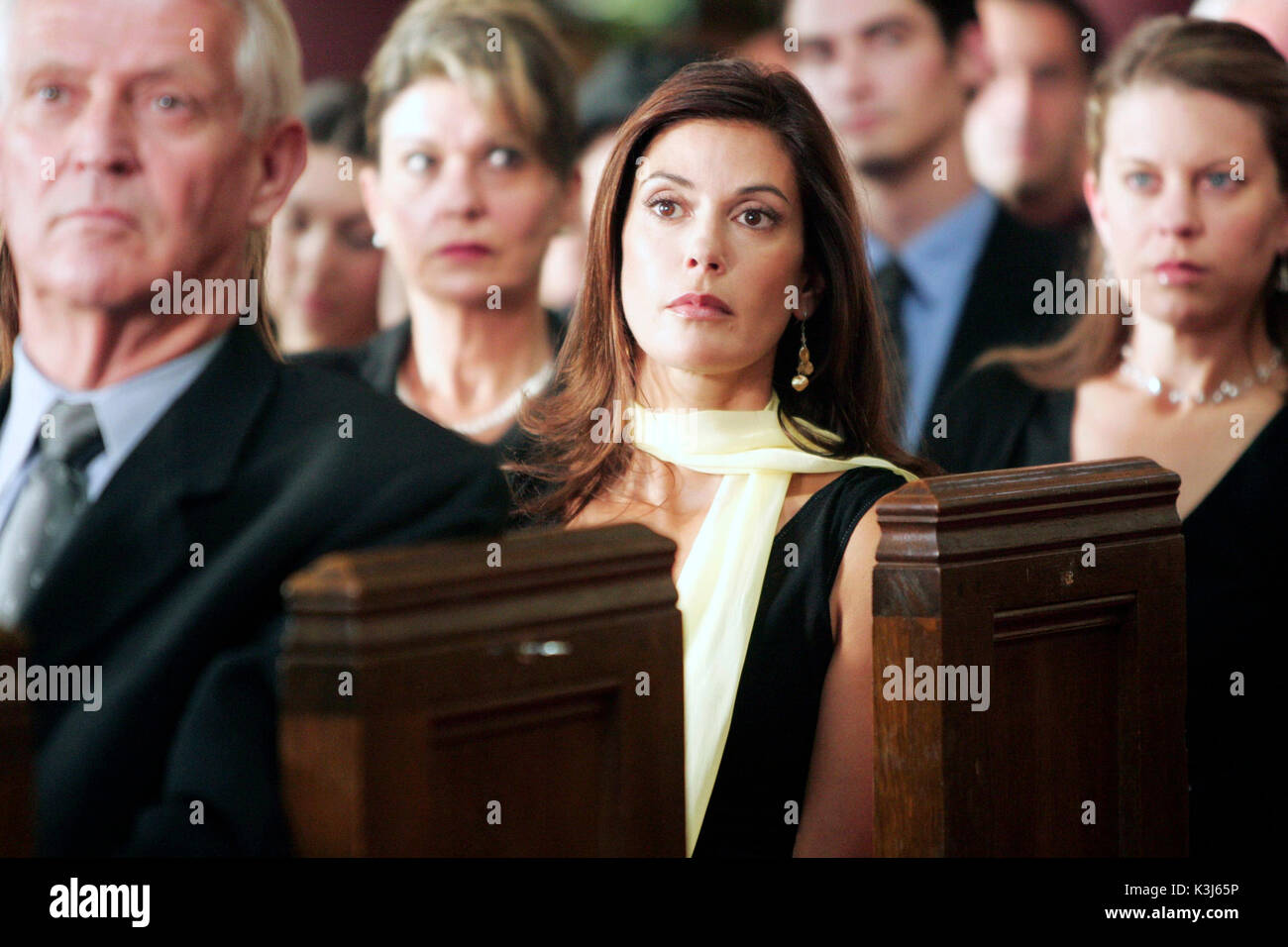Teri hatcher desperate housewives 2004 hi-res stock photography and ...