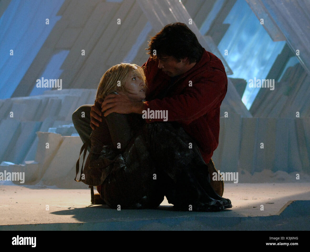 Allison Mack Smallville Season 10