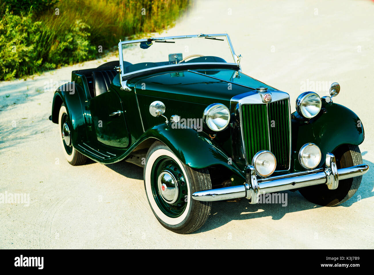 Mg td 1951 hi-res stock photography and images - Alamy