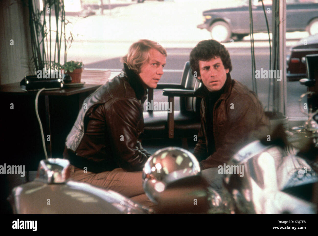 STARSKY AND HUTCH aka STARSKY & HUTCH DAVID SOUL as Det. Hutch, PAUL ...