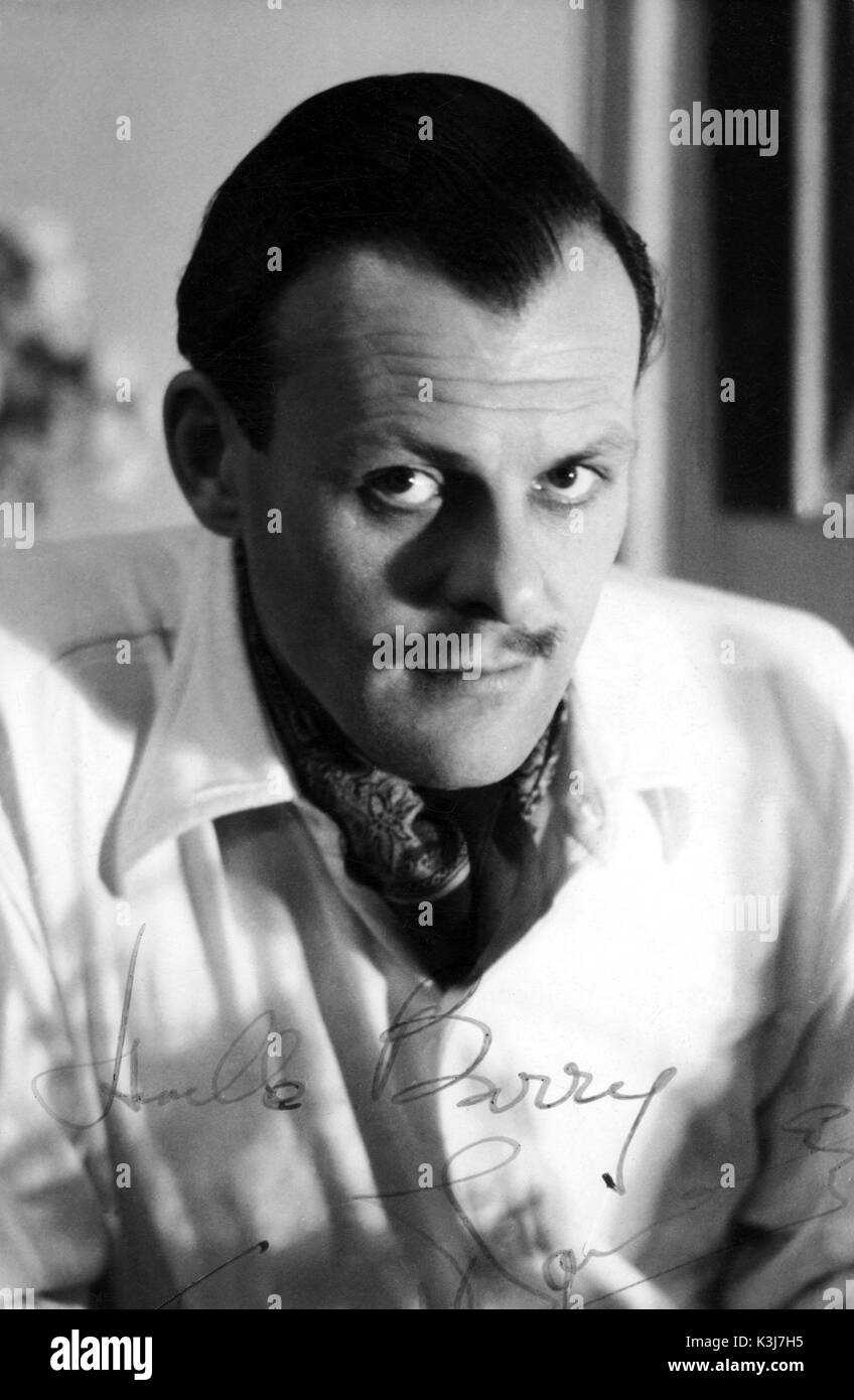 Terry thomas actor hi-res stock photography and images - Alamy