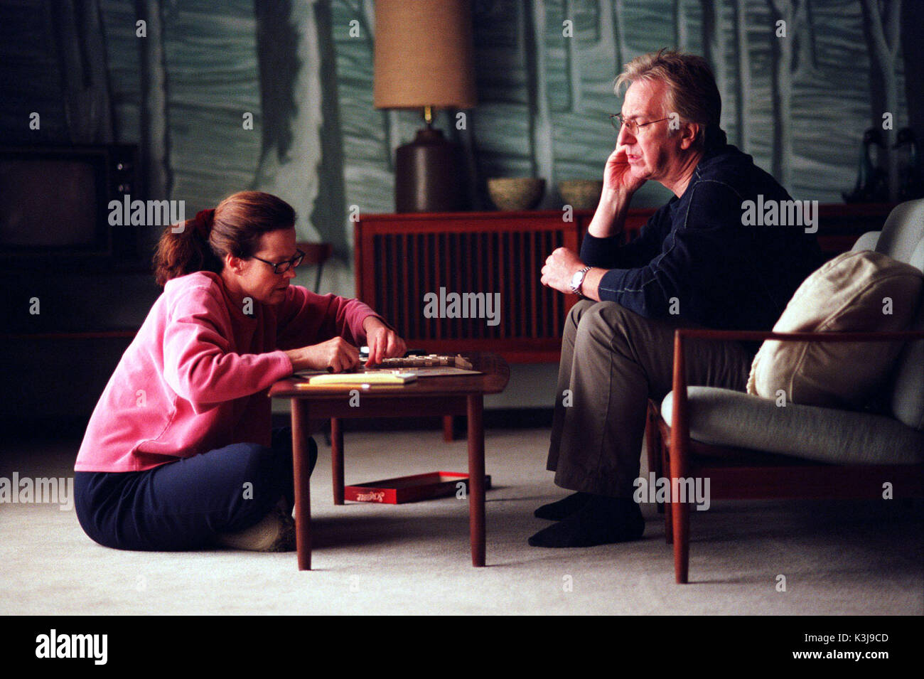 SIGOURNEY WEAVER as Linda and ALAN RICKMAN as Alex in SNOW CAKE SNOW ...