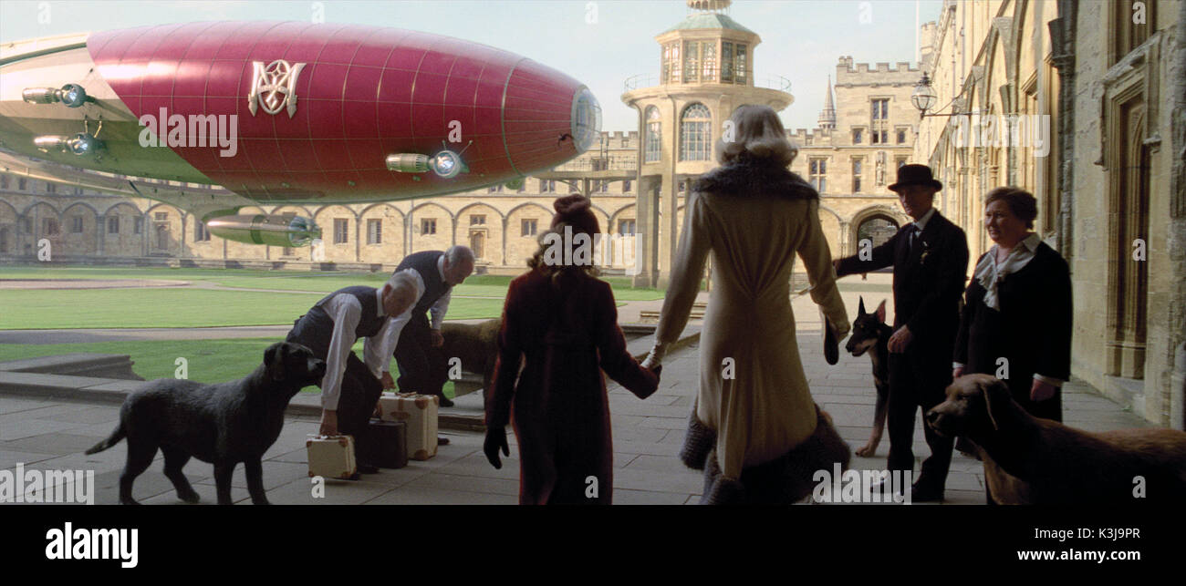 THE GOLDEN COMPASS DAKOTA BLUE RICHARDS as Lyra, NICOLE KIDMAN as Mrs ...