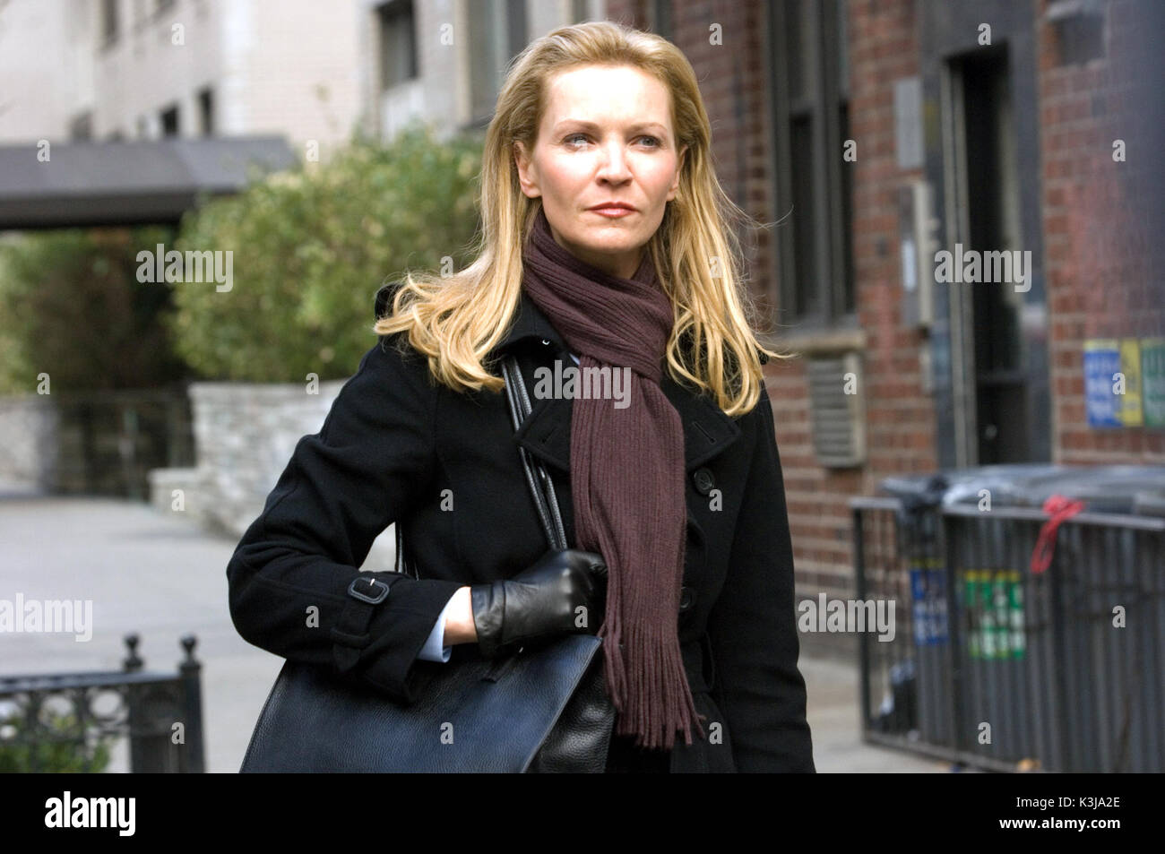 THE BOURNE ULTIMATUM JOAN ALLEN as Pamela Landy THE BOURNE ULTIMATUM ...