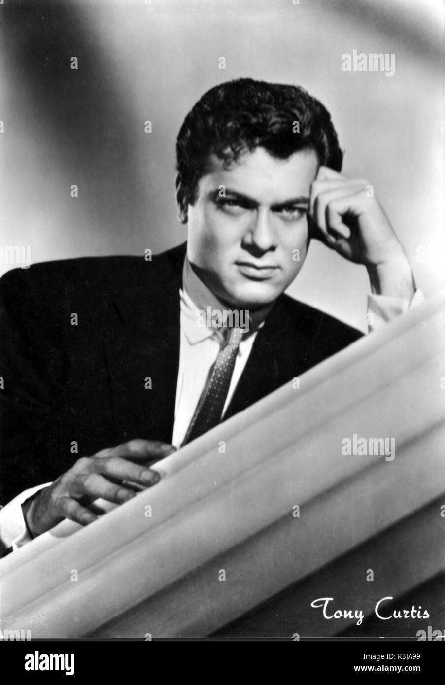 TONY CURTIS American Actor Stock Photo - Alamy