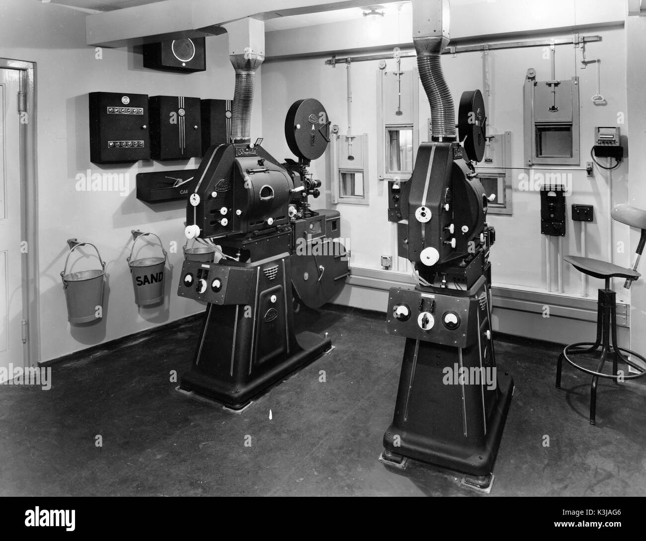 Box type speaker hi-res stock photography and images - Alamy