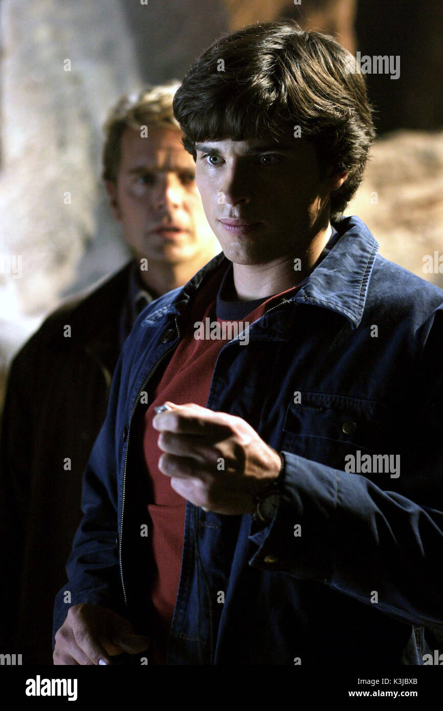 John schneider smallville 2001 hi-res stock photography and images - Alamy