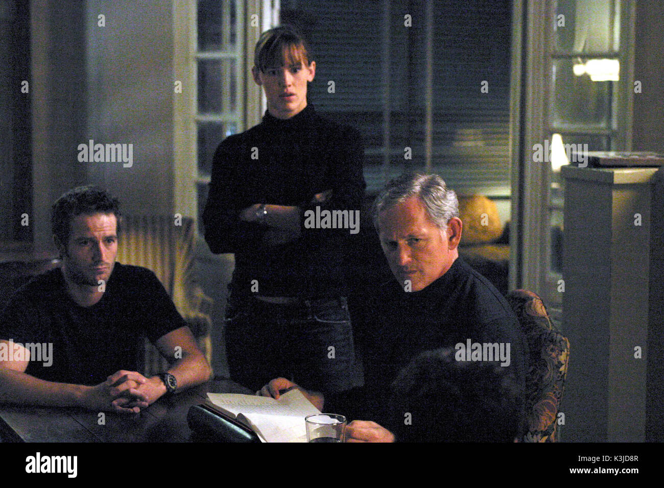 ALIAS Season 4: Episode 6 Nocturne MICHAEL VARTAN, JENNIFER GARNER ...