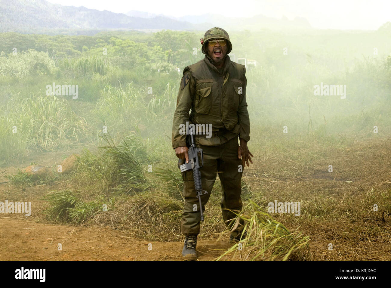 TROPIC THUNDER ROBERT DOWNEY JR. TROPIC THUNDER Date: 2008 Stock Photo ...