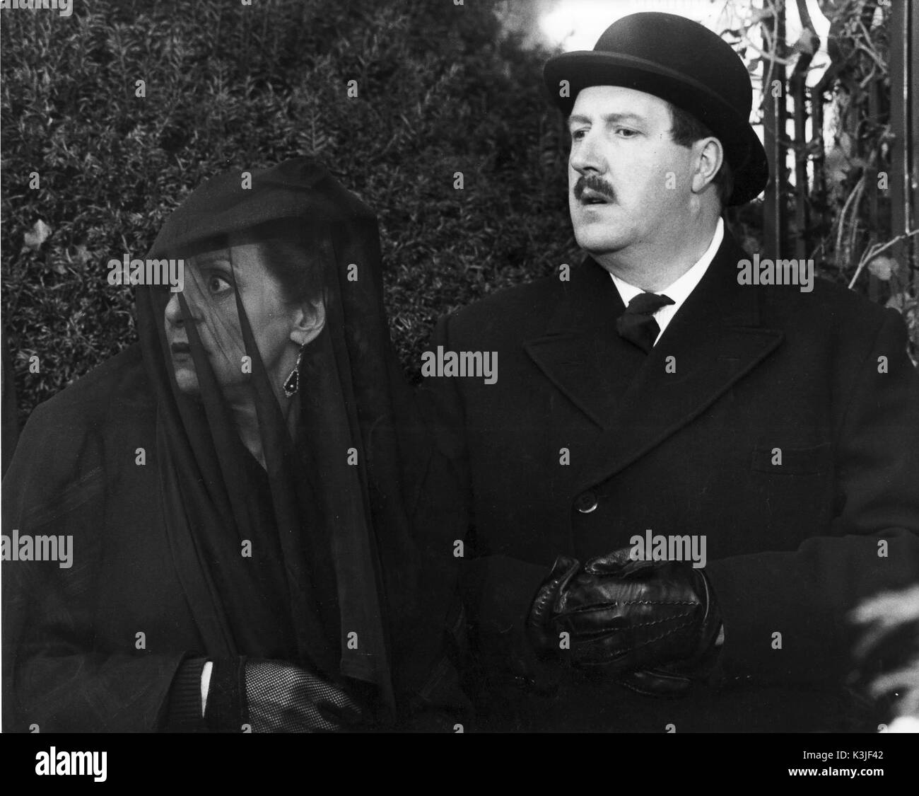 Allo Allo Tv Stock Photos & Allo Allo Tv Stock Images - Alamy
