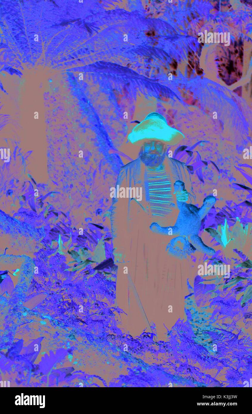 PETER PAN RICHARD BRIERS as Smee PETER PAN Date: 2003 Stock Photo - Alamy