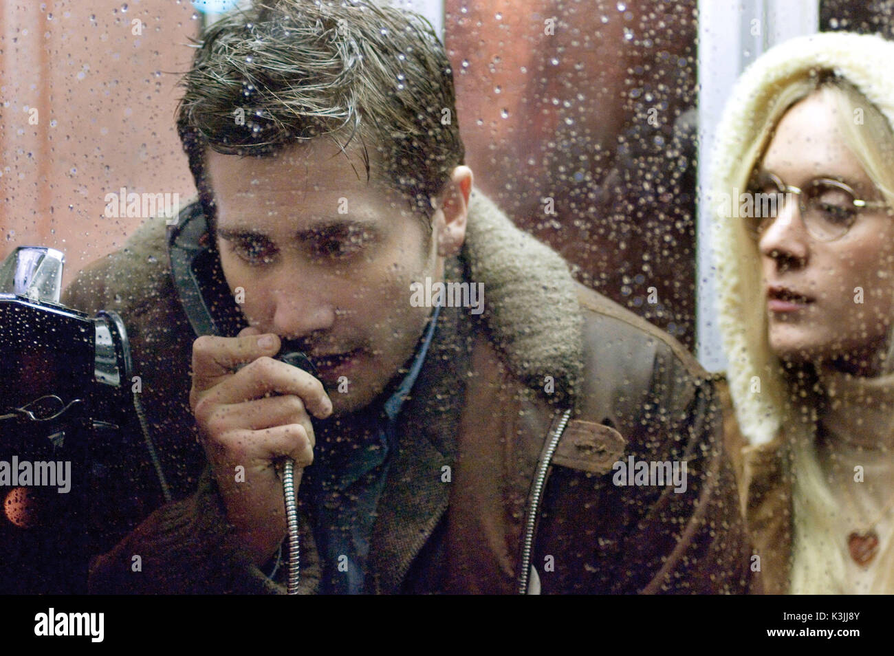 ZODIAC JAKE GYLLENHAAL as Robert Graysmith, CHLOE SEVIGNY Date: 2007 ...