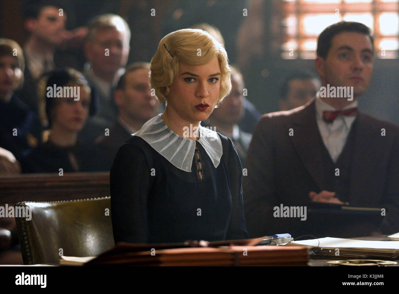 CHICAGO RENEE ZELLWEGGER as Roxie Hart CHICAGO Date: 2002 Stock Photo ...