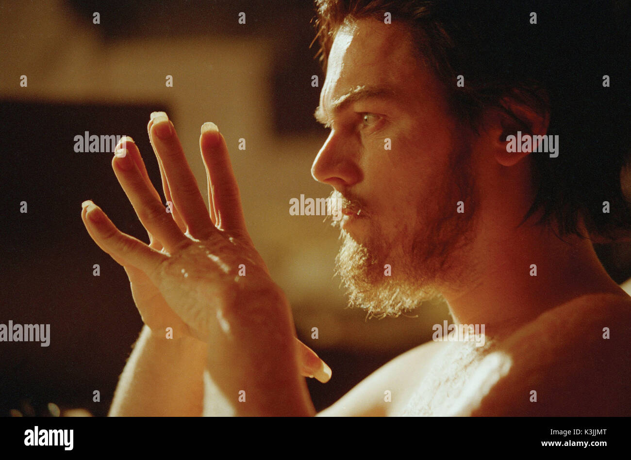 THE AVIATOR LEONARDO DICAPRIO as Howard Hughes THE AVIATOR Date: 2004 ...