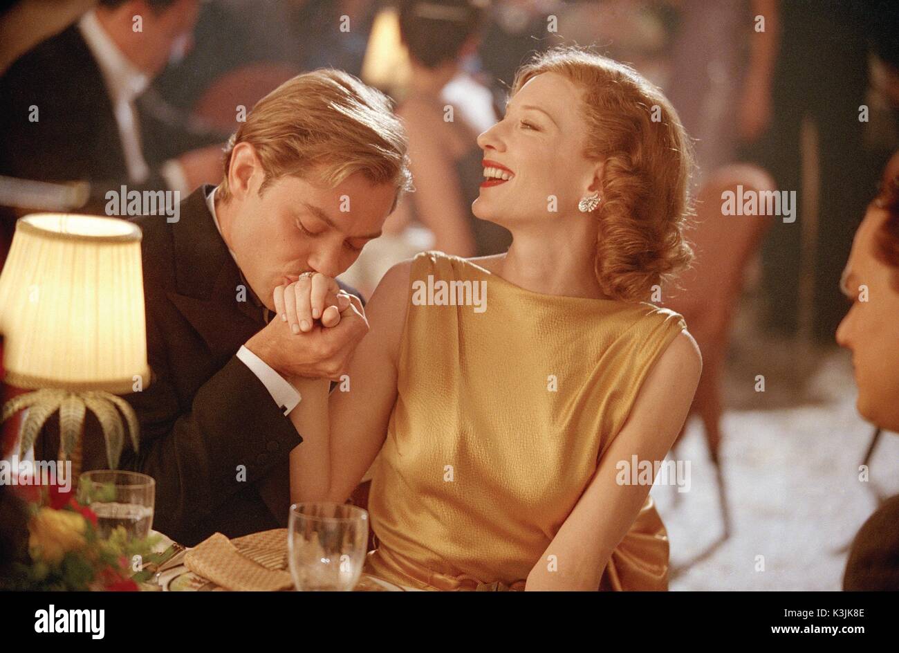 THE AVIATOR JUDE LAW as Errol Flynn, CATE BLANCHETT as Katharine ...