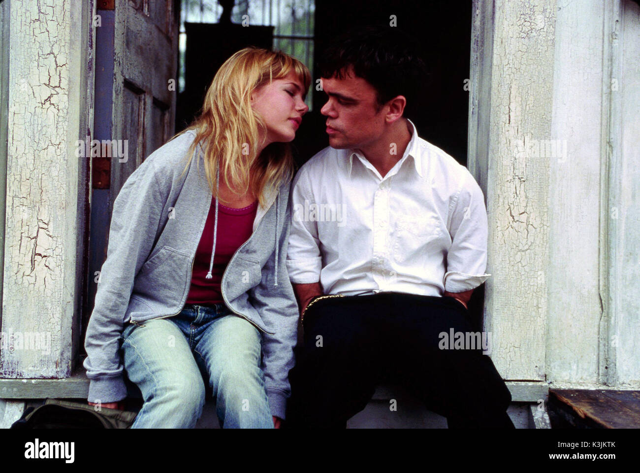 THE STATION AGENT MICHELLE WILLIAMS, PETER DINKLAGE THE STATION AGENT ...