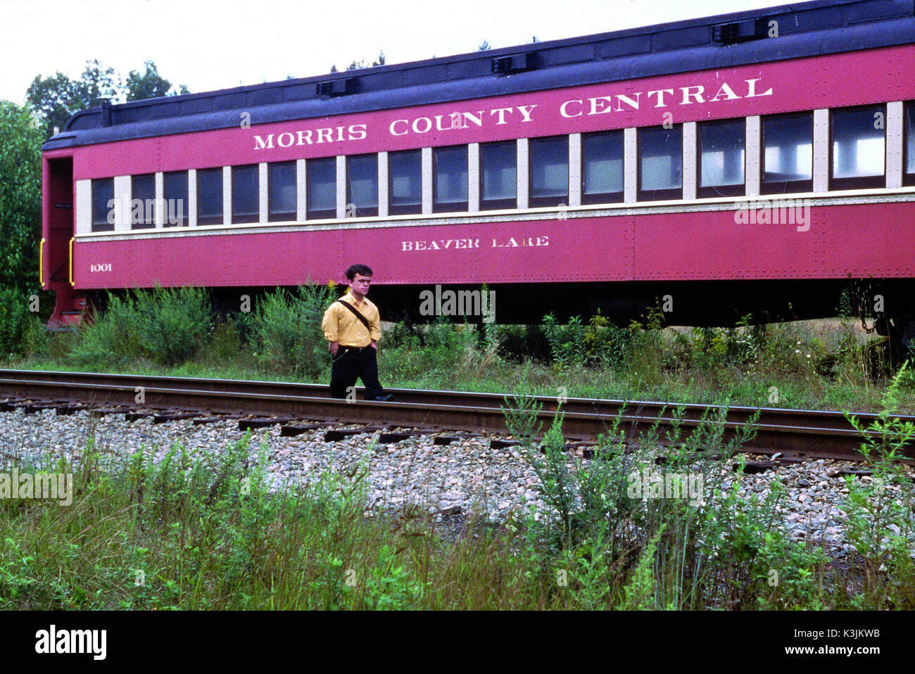 THE STATION AGENT PETER DINKLAGE THE STATION AGENT Date: 2003 Stock ...