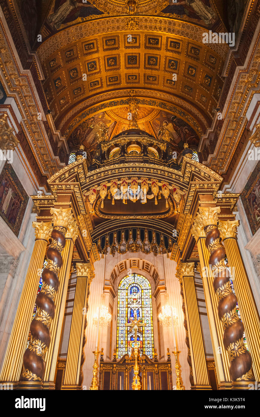 England, London, The City, St Paul's Cathedral, The High Altar Stock ...