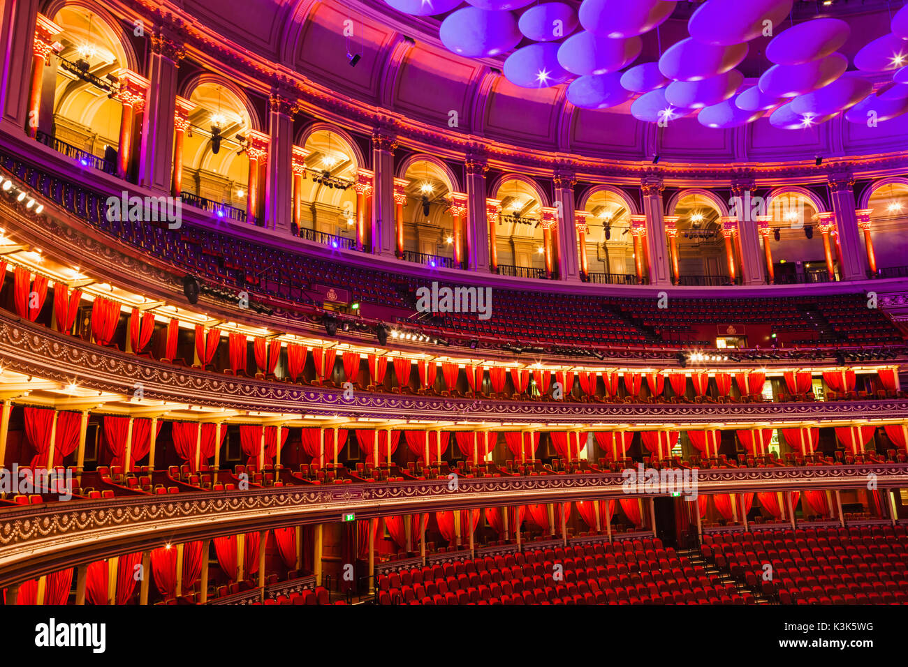 Interior of the royal albert hall hi-res stock photography and images ...