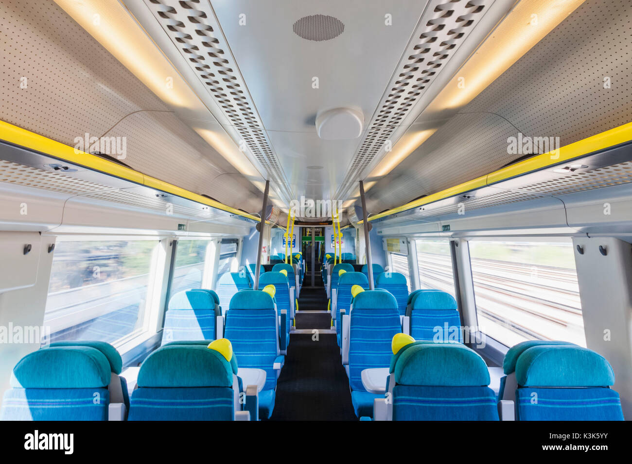 Empty train carriage hi-res stock photography and images - Alamy