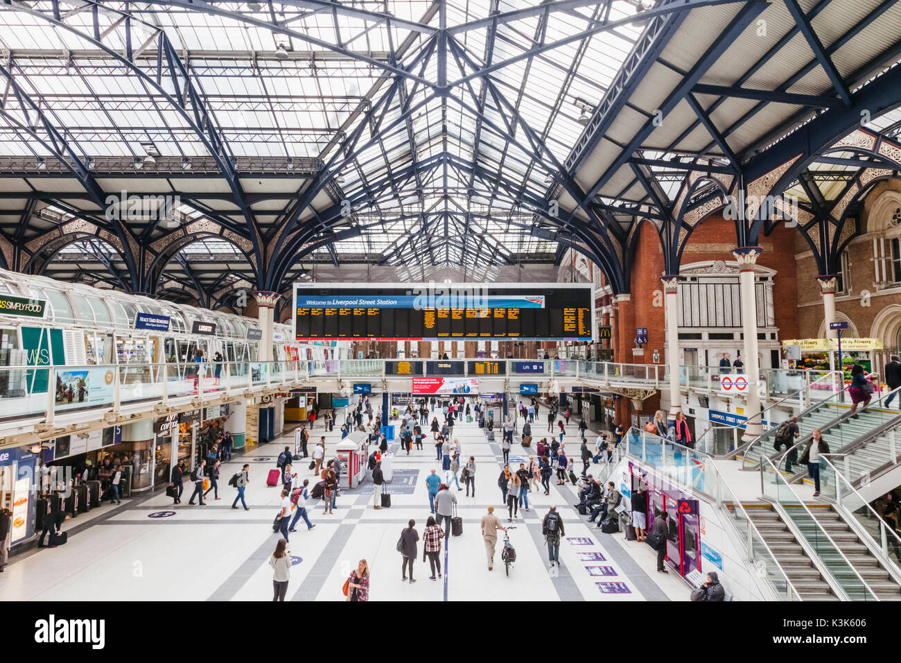 Inside liverpool street station london uk hi-res stock photography and ...