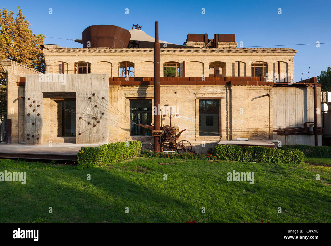 Iranian theater hi-res stock photography and images - Alamy