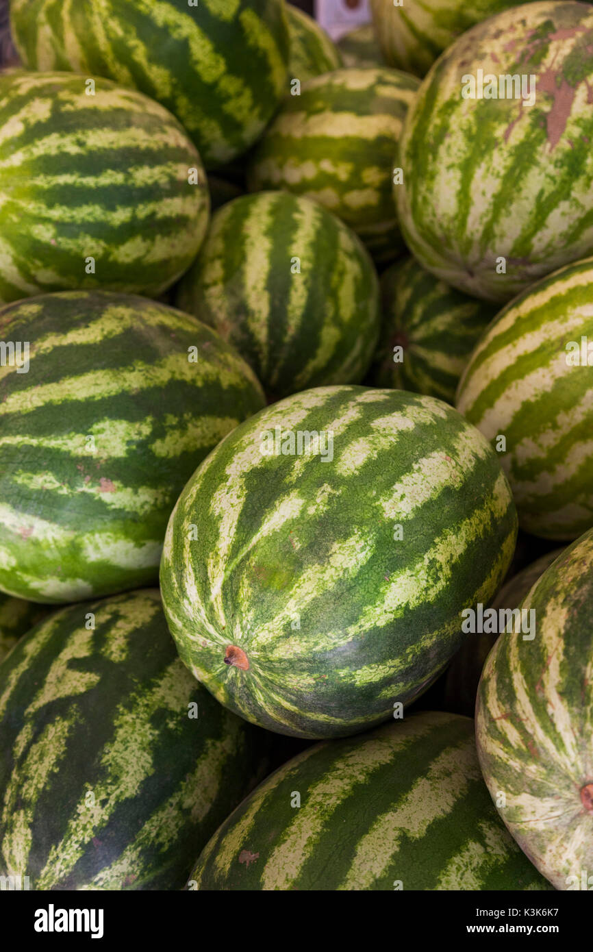 Iran, Tehran, fruit market, melons Stock Photo - Alamy