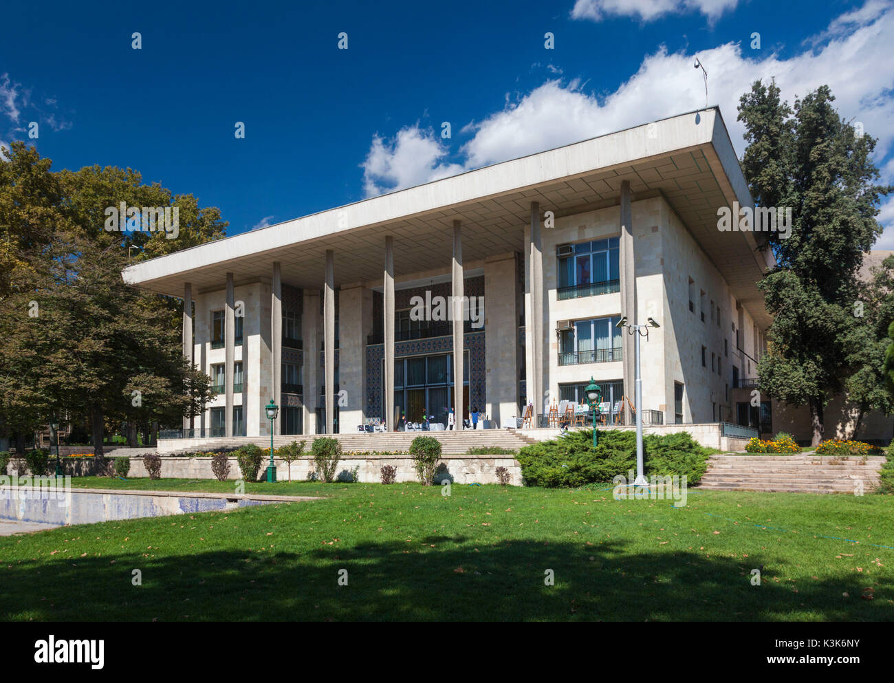 Last shah of iran hi-res stock photography and images - Alamy