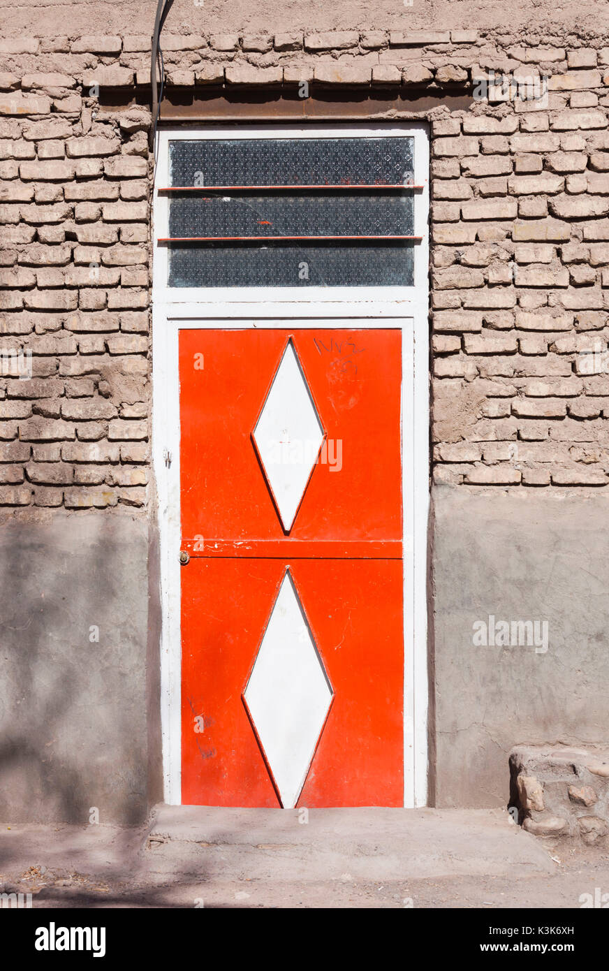 Iran door hi-res stock photography and images - Alamy