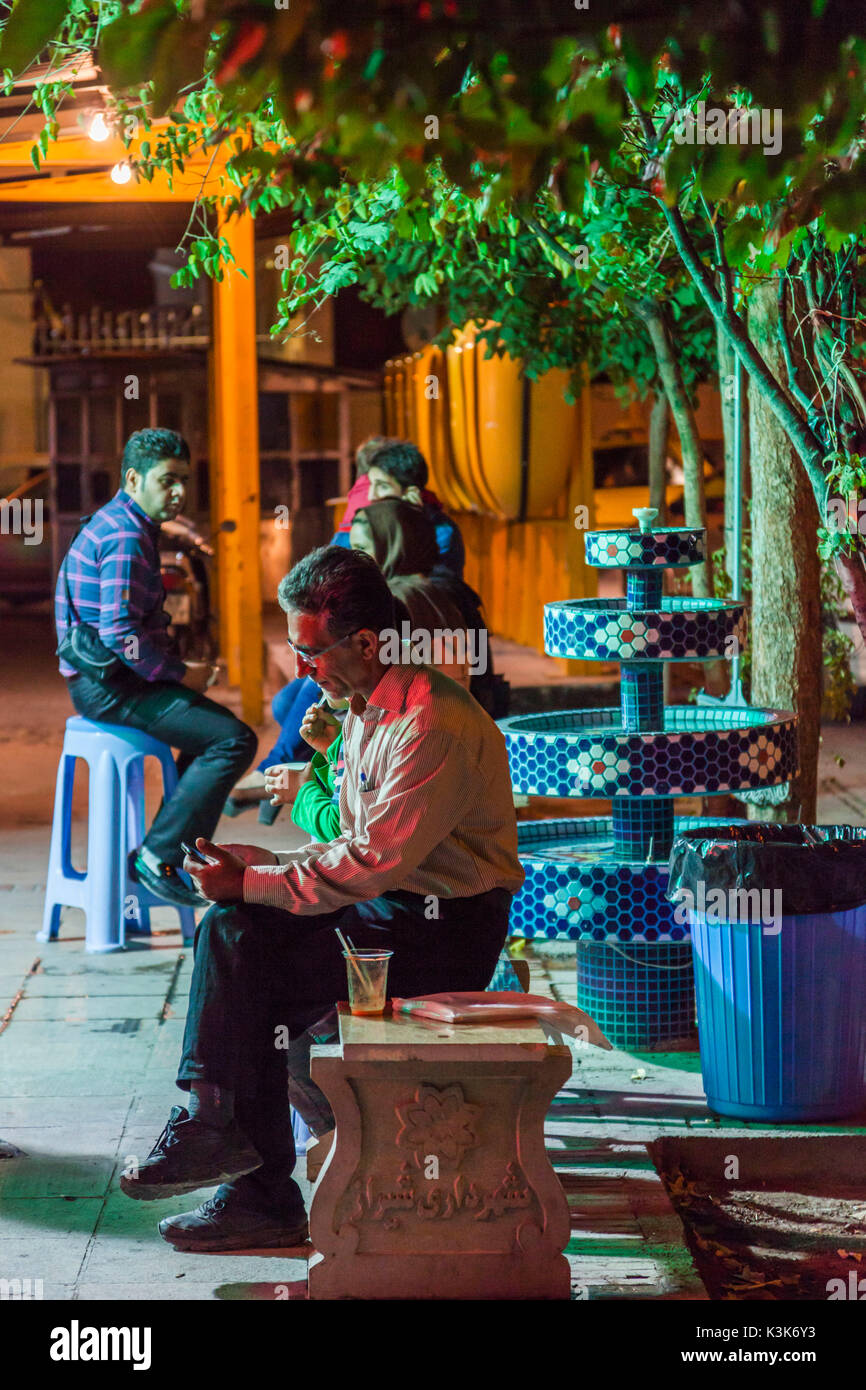 Iran street scene hi-res stock photography and images - Alamy