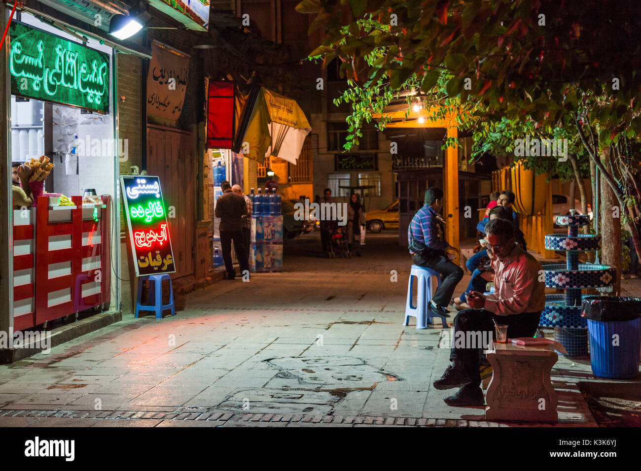 Iran, Central Iran, Shiraz, evening street scene Stock Photo - Alamy