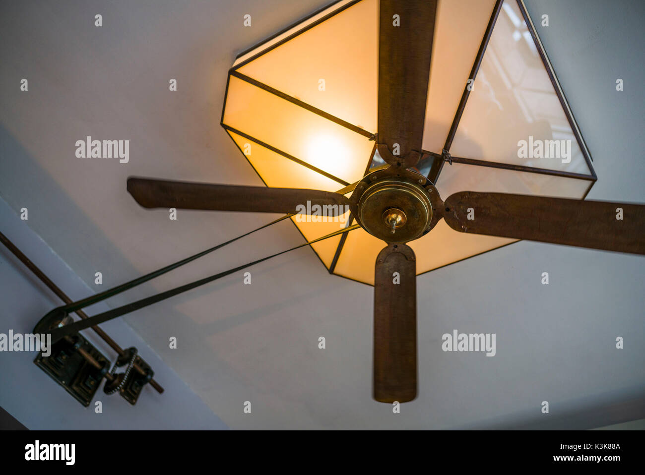 Old electric fan hi-res stock photography and images - Alamy