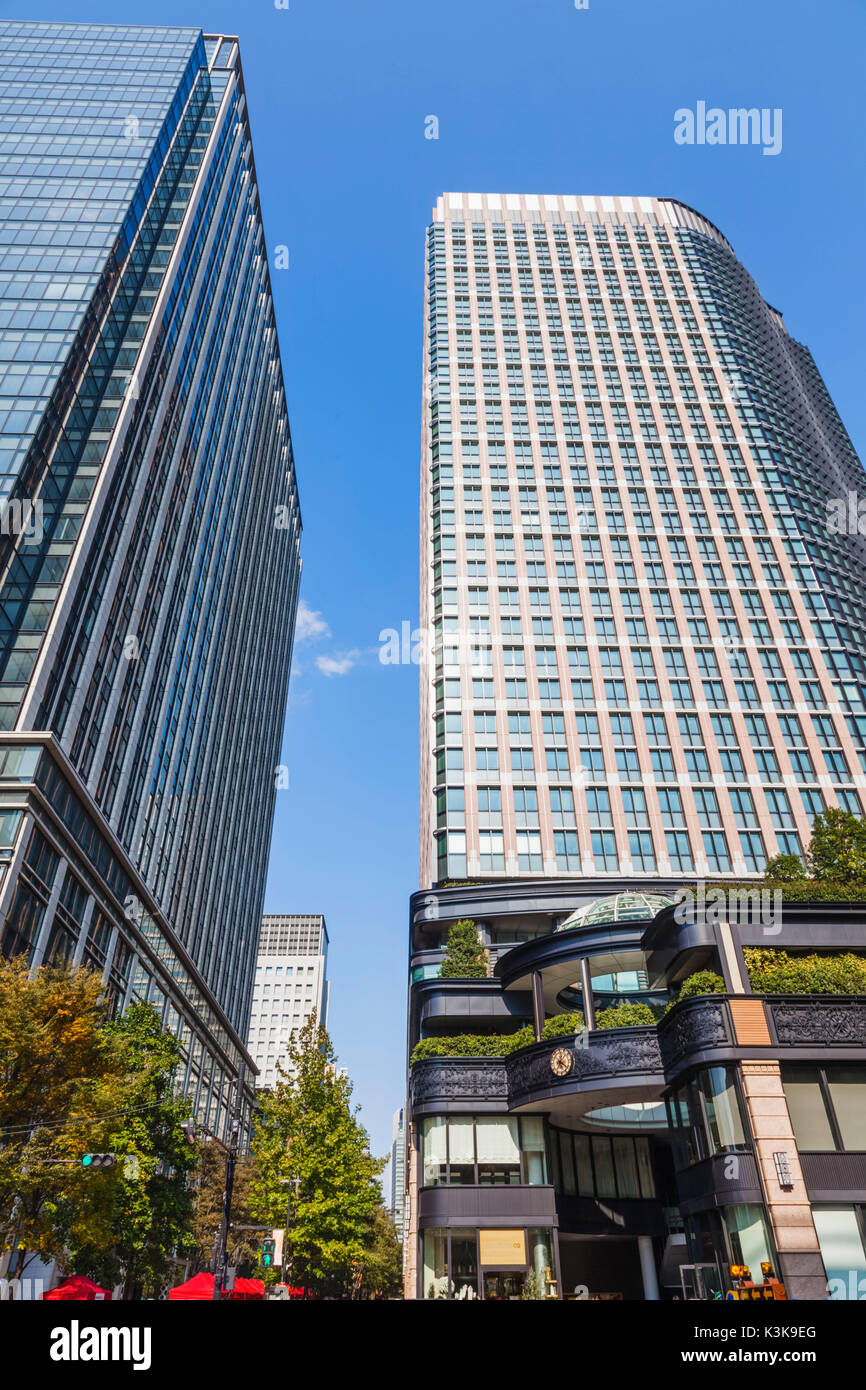 Japan, Hoshu, Tokyo, Marunouchi, Marunouchi Naka Dori Street Stock ...