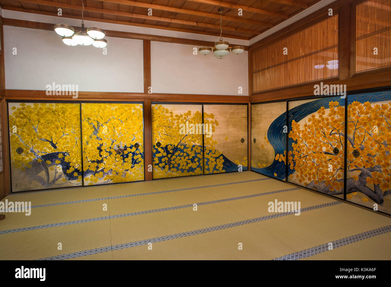 Japan temple interior hi-res stock photography and images - Alamy