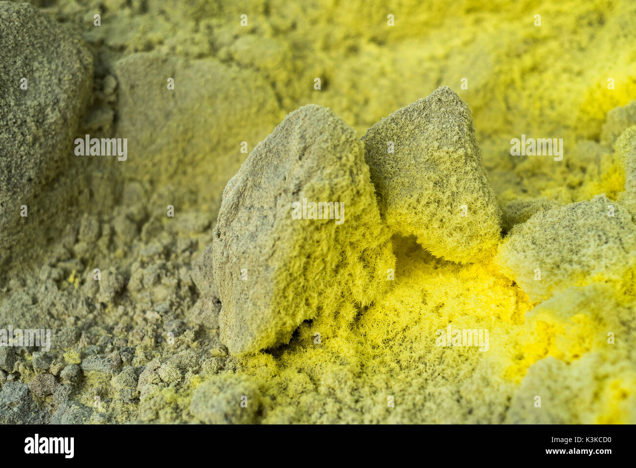 Sulphur spring hi-res stock photography and images - Alamy