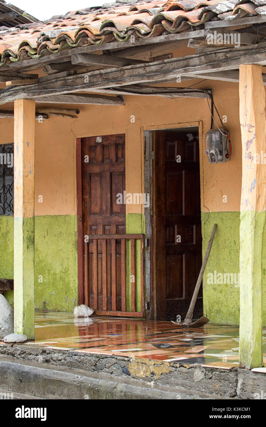 Quechua home hi-res stock photography and images - Alamy