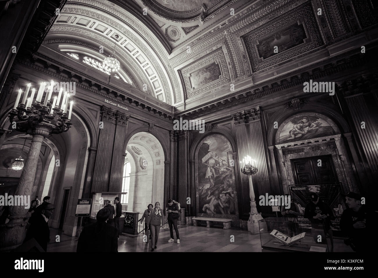New york public library ceiling hi-res stock photography and images - Alamy